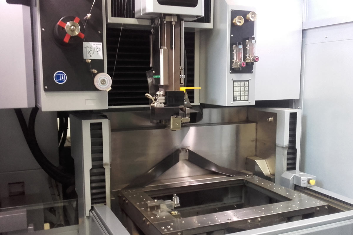 New Wire Electroerosion - Lidio Poian